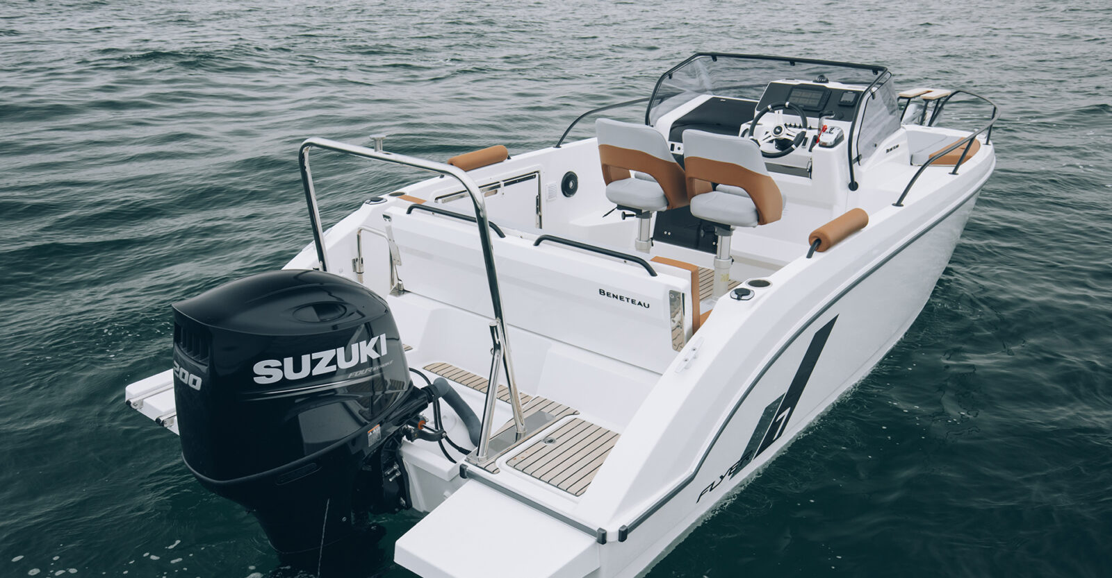 Flyer 7 SUNdeck - Chantier Naval de la Ville Audrain